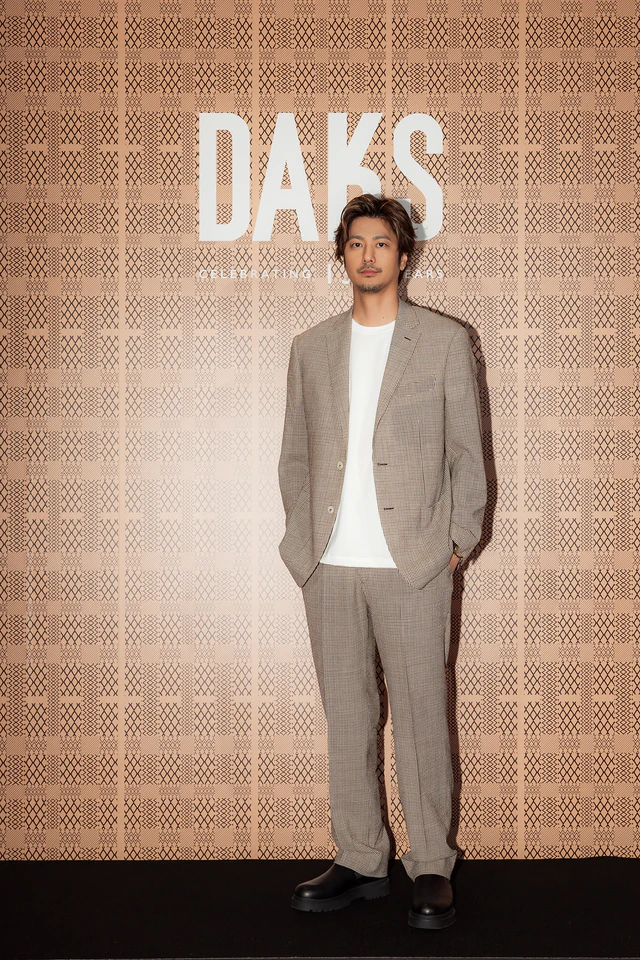 DAKS、130周年アニバーサリーコレクションショーを開催 速水もこみちさん、向井亜紀さん、南野陽子さんなどセレブリティが来場 | Brand JOY